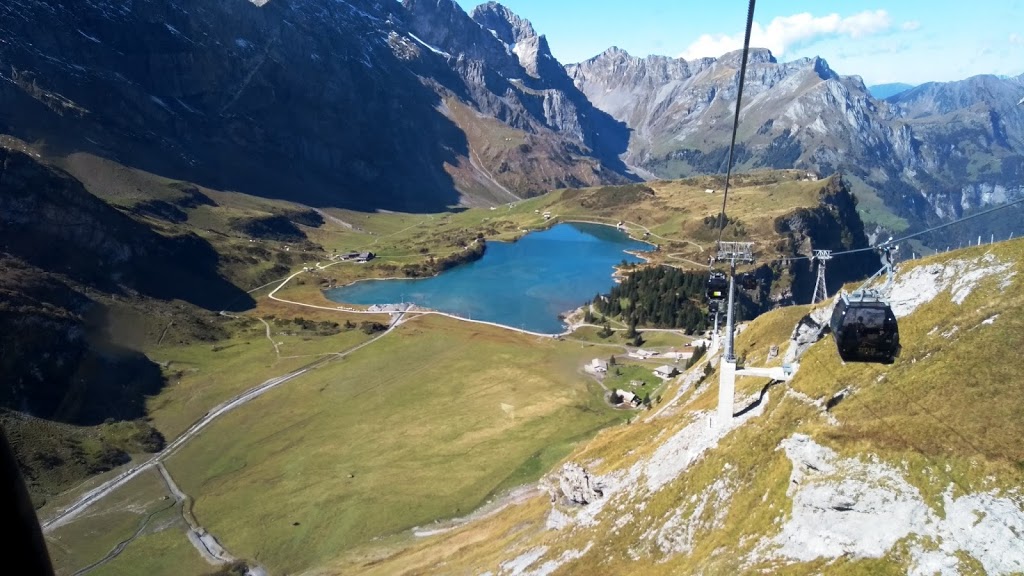 Merry Go Round in Mt Titlis - ECHOES OF TRAVEL